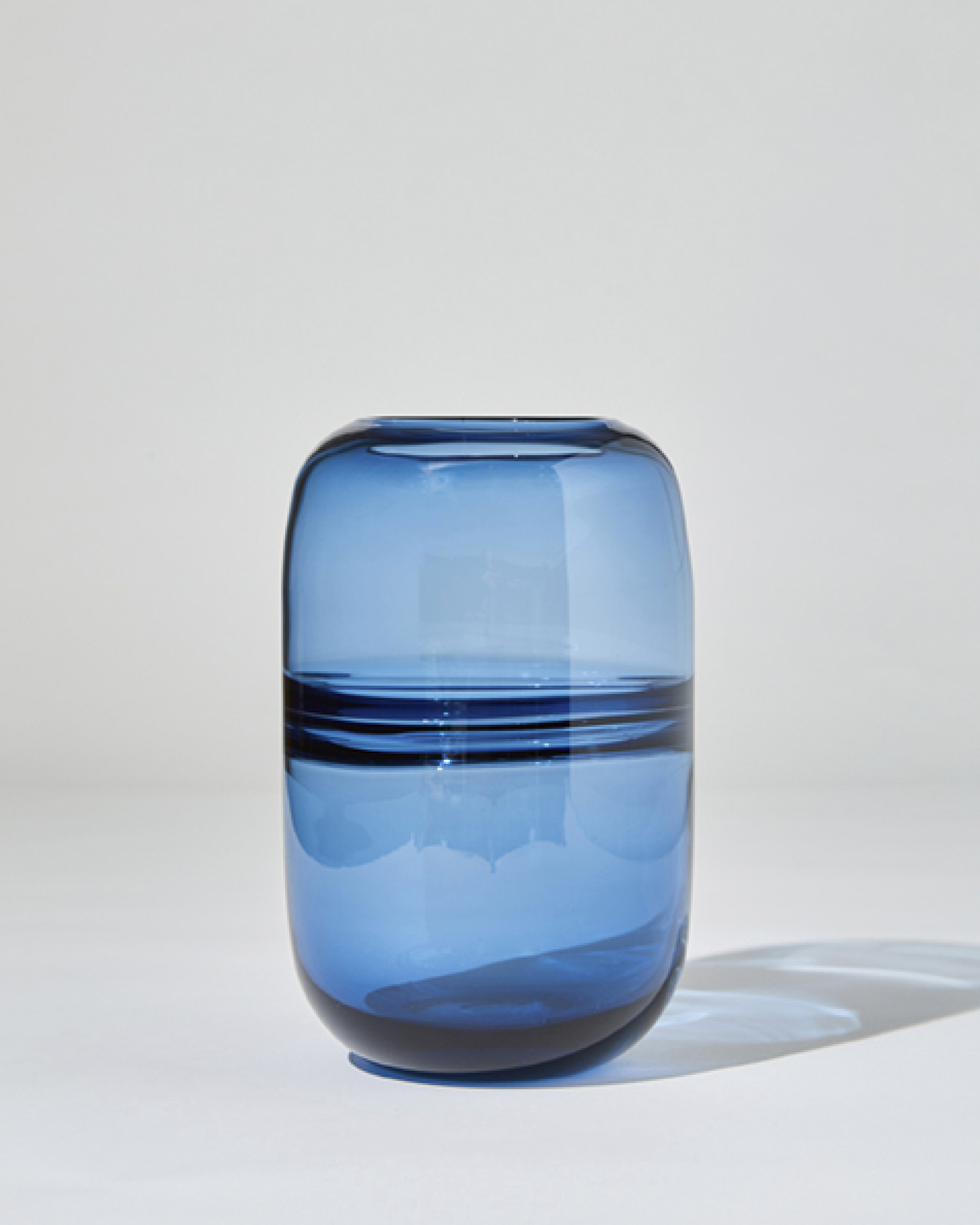 Marmoset Found Jewel Vase Ink (L) - Crown Gifts